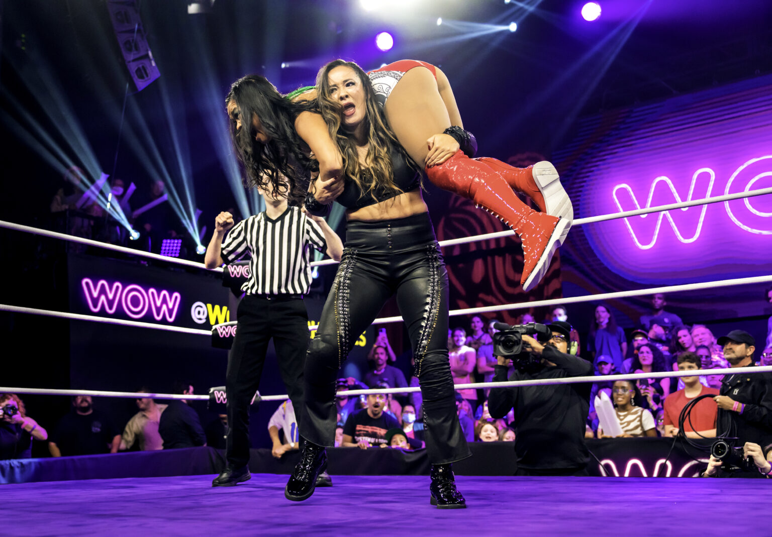 GENESIS Gallery - Women Of Wrestling